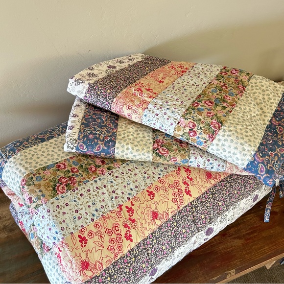 Sundance | Bedding | New Sundance Blooming Fields Quilt And Shams ...